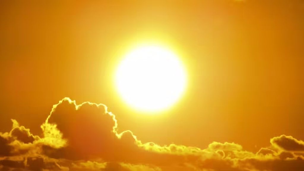Sun:సూర్యుడిలోని ఉష్ణోగ్రత, వయస్సు, దాని శక్తి గురించి తెలుసా? - JustTelugu